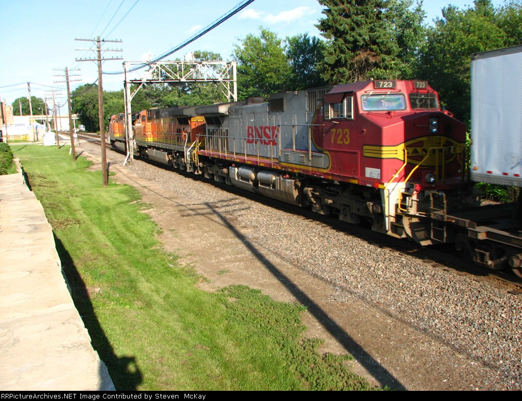 BNSF 723